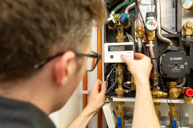 Intelligent heat networks improve network efficiency - Modern Building ...